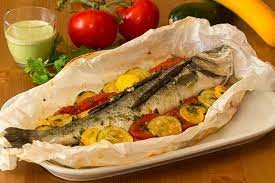 Recette : Poisson entier et bananes poingo en papillote • Province Sud